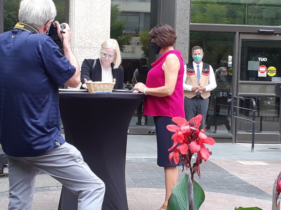 Sara Riel and Marymound Sign Winnipeg’s Indigenous Accord | Réseau ...